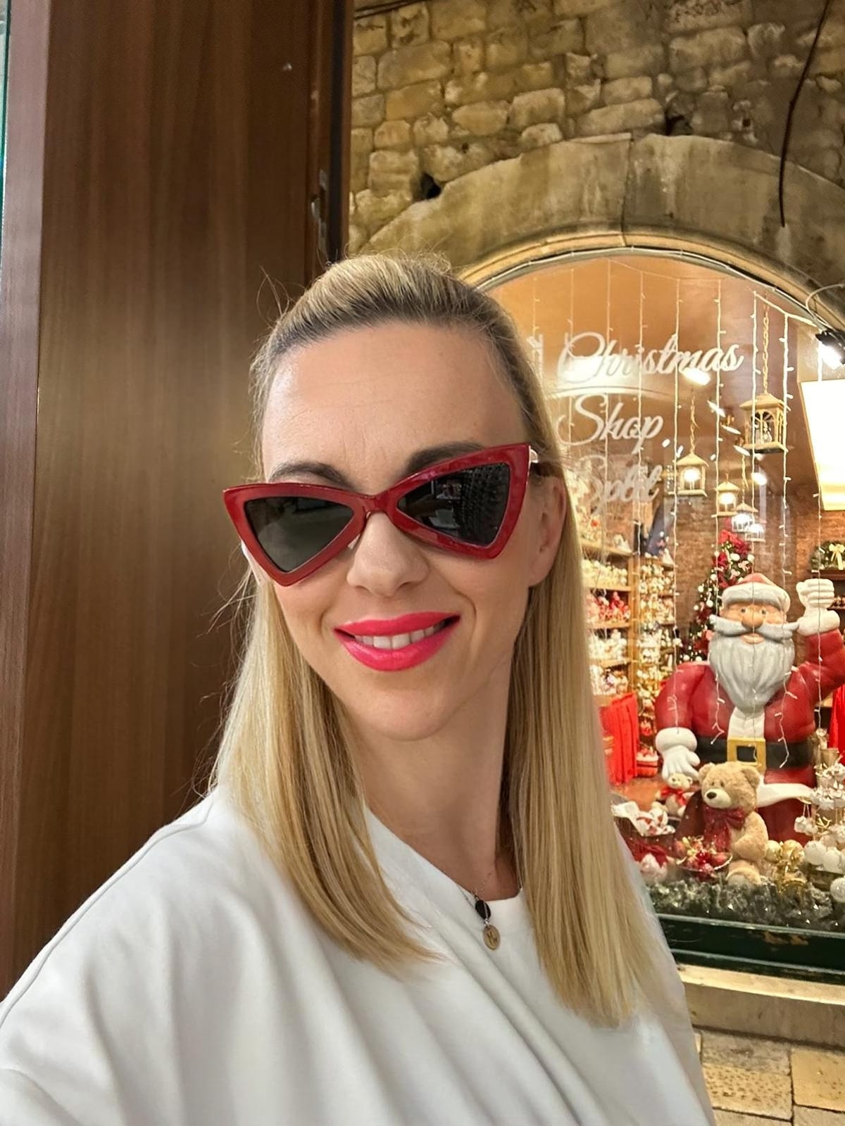 Bordo boja- boja sezone 24/25 - Optika M Split